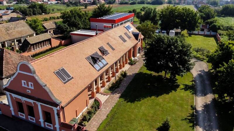 Stari tavan u novom ruhu - Krovna konstrukcija sa 28 krovnih prozora ...